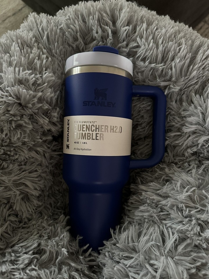 Stanley X Magnolia 40oz H2.0 Flowstate Quencher Tumbler - Navy Voyage ...
