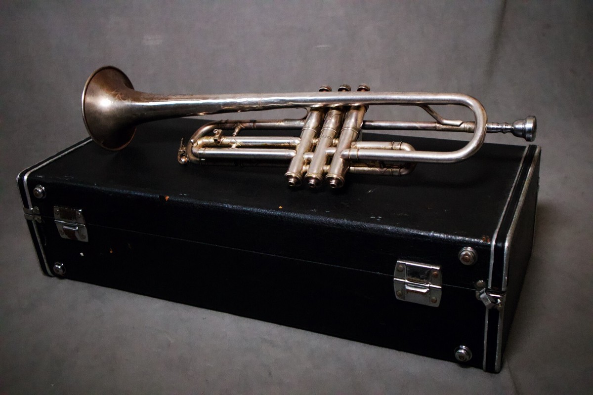 Roaring 20s Trumpet
