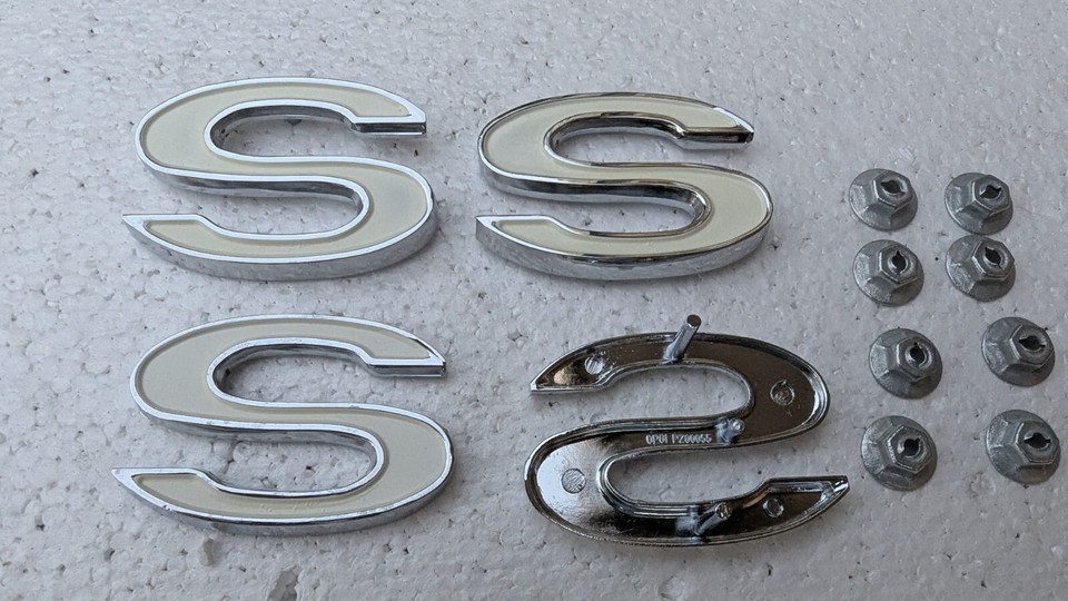 New 1969-1972 Chevelle SS Fender Emblems 4-piece set 396-454 1970 1971 ...
