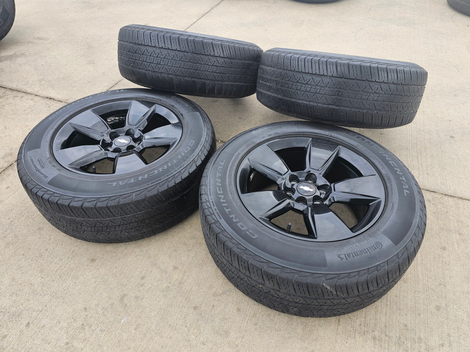 18" Chevy Colorado REDLINE OEM wheels rims 5747 5818 tires 2019 2020 ...