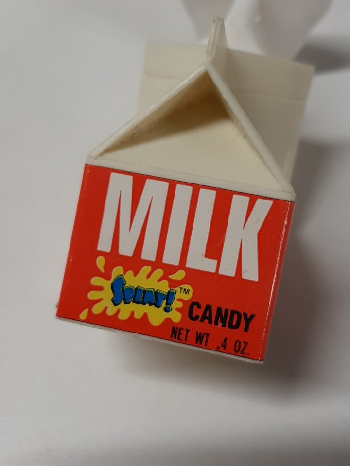 VINTAGE 1986 TOPPS MILK SPLAT! CANDY CONTAINER BUBBLE GUM FLEER TOY ...