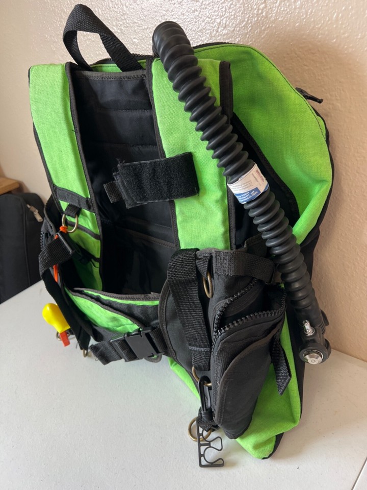 Scuba Diving Vest Adult M/L Cargo Pockets/Belt Attachments | eBay