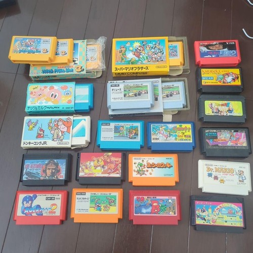 Super Famicom software cassette 22 pieces bundled Japanese Version ...