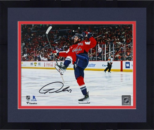 Framed Tom Wilson Washington Capitals Signed 8x10 Red Jersey ...