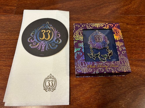 Club 33 Disney rare Haunted Mansion dangle bat pin Halloween LE 600 ...