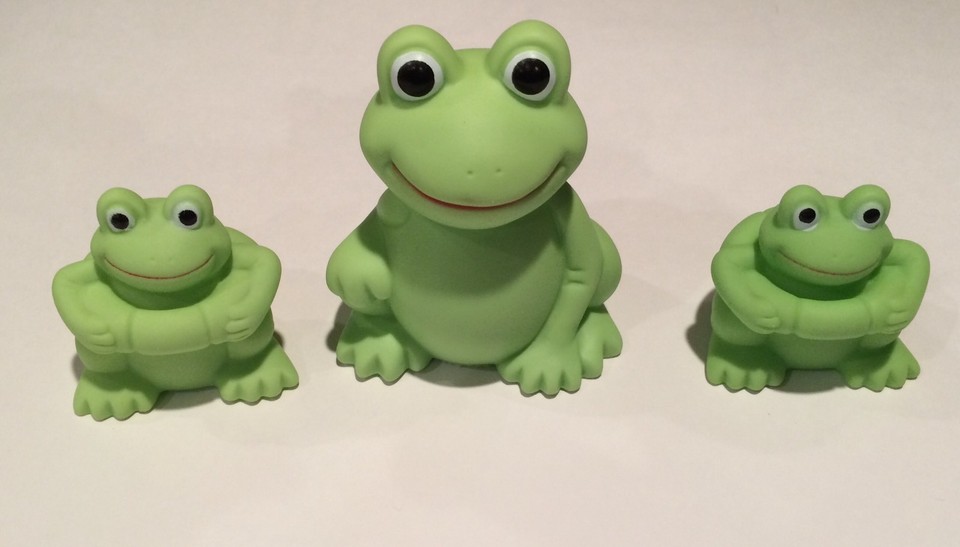 Rubber Froggy Bath Toy Party Favor Set of (3) -1 Large & 2 Small Green ...