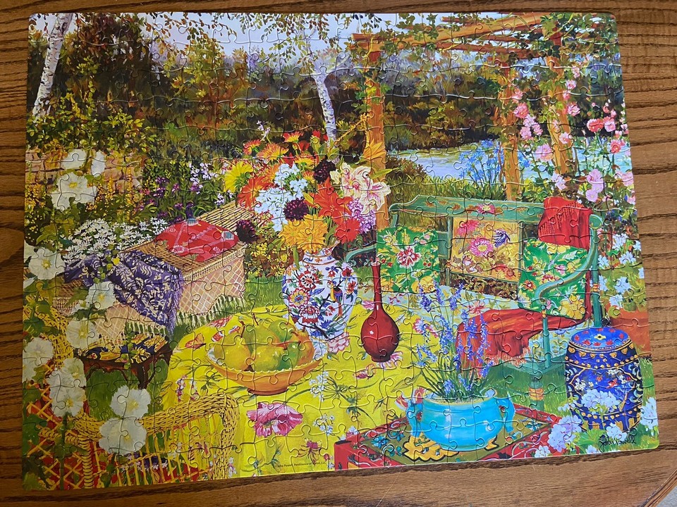 Lot Of 2 Spin Master Puzzles - Misty Lighthouse 1000 / Lakeside Retreat ...