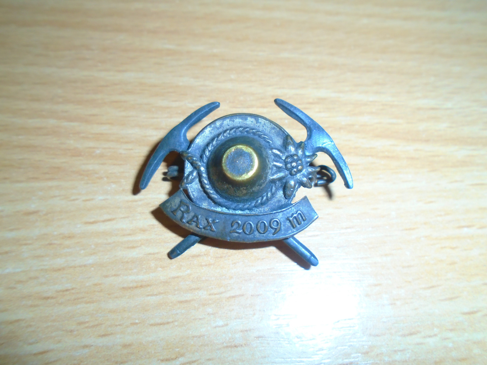 VINTAGE BEAUTIFUL RAX 2009m BADGE (K-1) | eBay