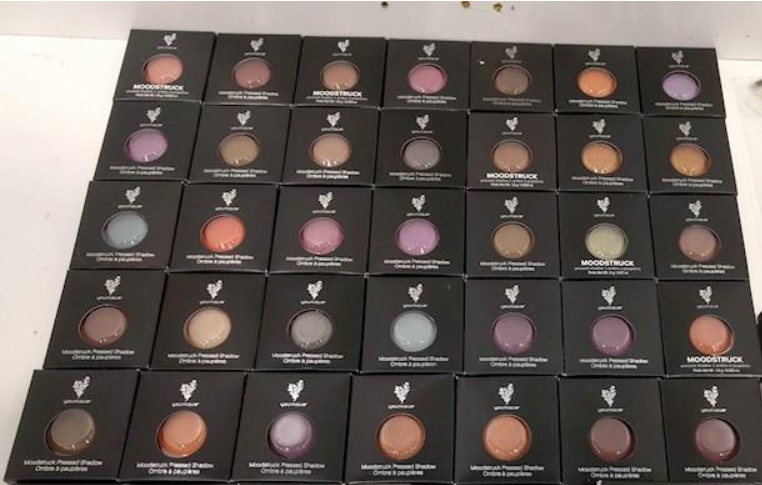 Younique Moodstruck Pressed Eye Shadow Gullible Earthly Choose Shade ...