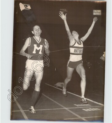 FINISH LINE Shot JANICE MERRILL AAU Championship WINNER Sport 1976 ...
