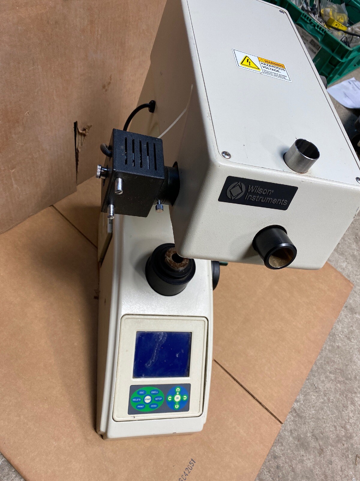 Wilson Instruments Instron 402MVD Knoop / Vickers Hardness Tester FAST ...