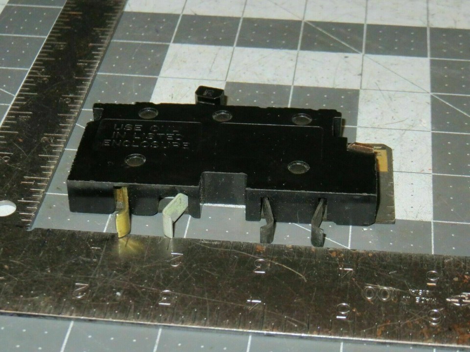 Type XO Breakers Cutler-Hammer / Square D 1 or 2 Pole 15 to 50 Amp Wide ...