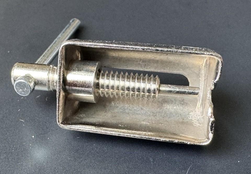 2x HO Slot Car Tools - Wheel Hub & Gear Puller You Are Buying Both ...