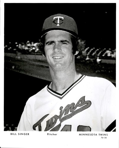 PF3 1976 Original Photo BILL SINGER THROWING MACHINE MINNESOTA TWINS ...