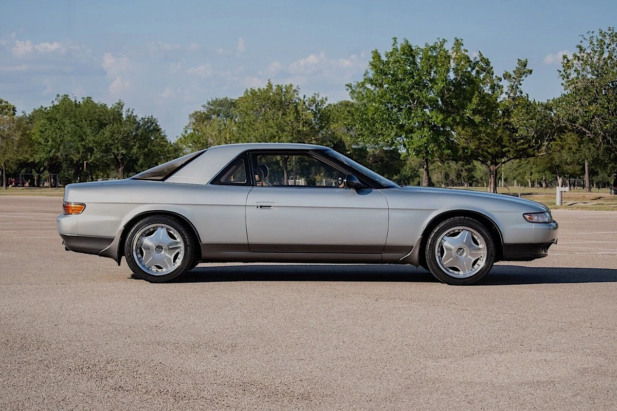 The Amazing Triple-Rotor Mazda Eunos Cosmo