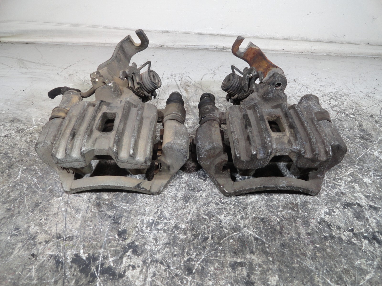 1986-1991 Mazda RX7 FD Series Rear Brake Caliper Pair Casting 1313 | eBay