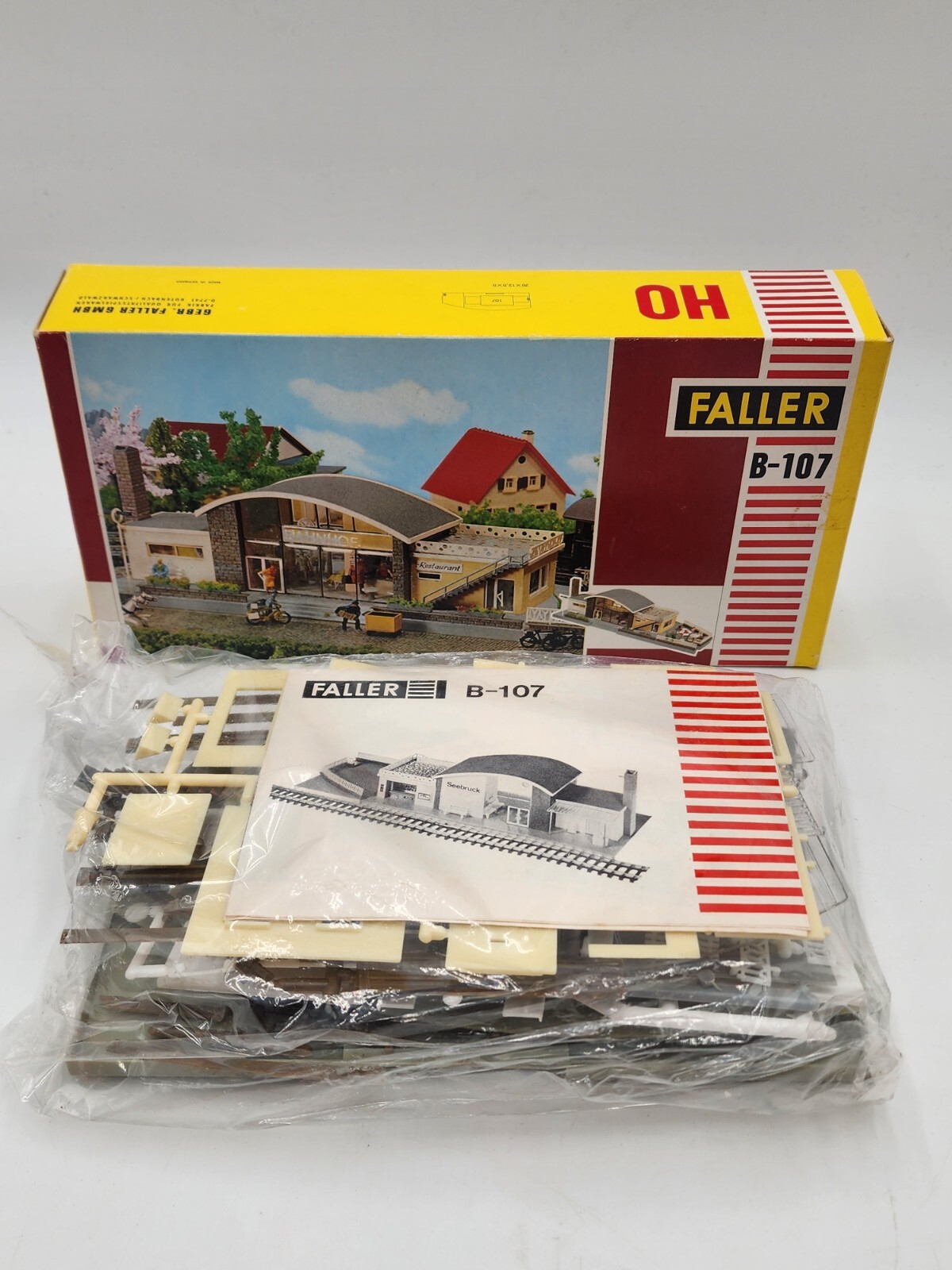 HO SCALE FALLER B-107 BAHNHOE RESTRAUNT | eBay