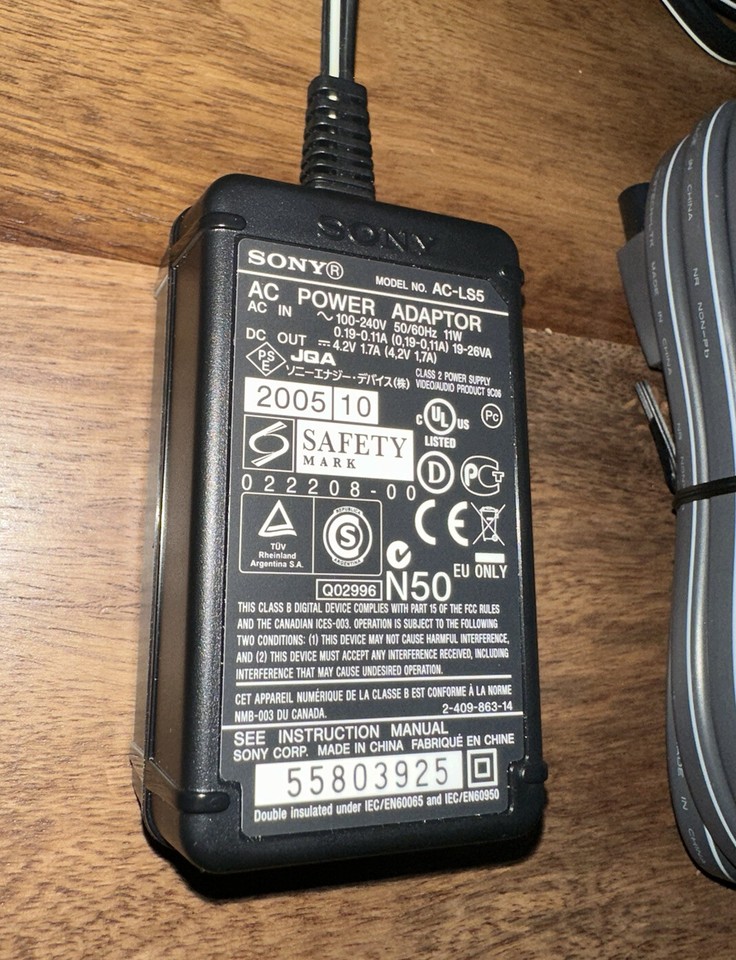 AC Power Adapter for Sony CyberShot DSC-P150 DSC-P200 DSC-P200/R DSC-V1 ...