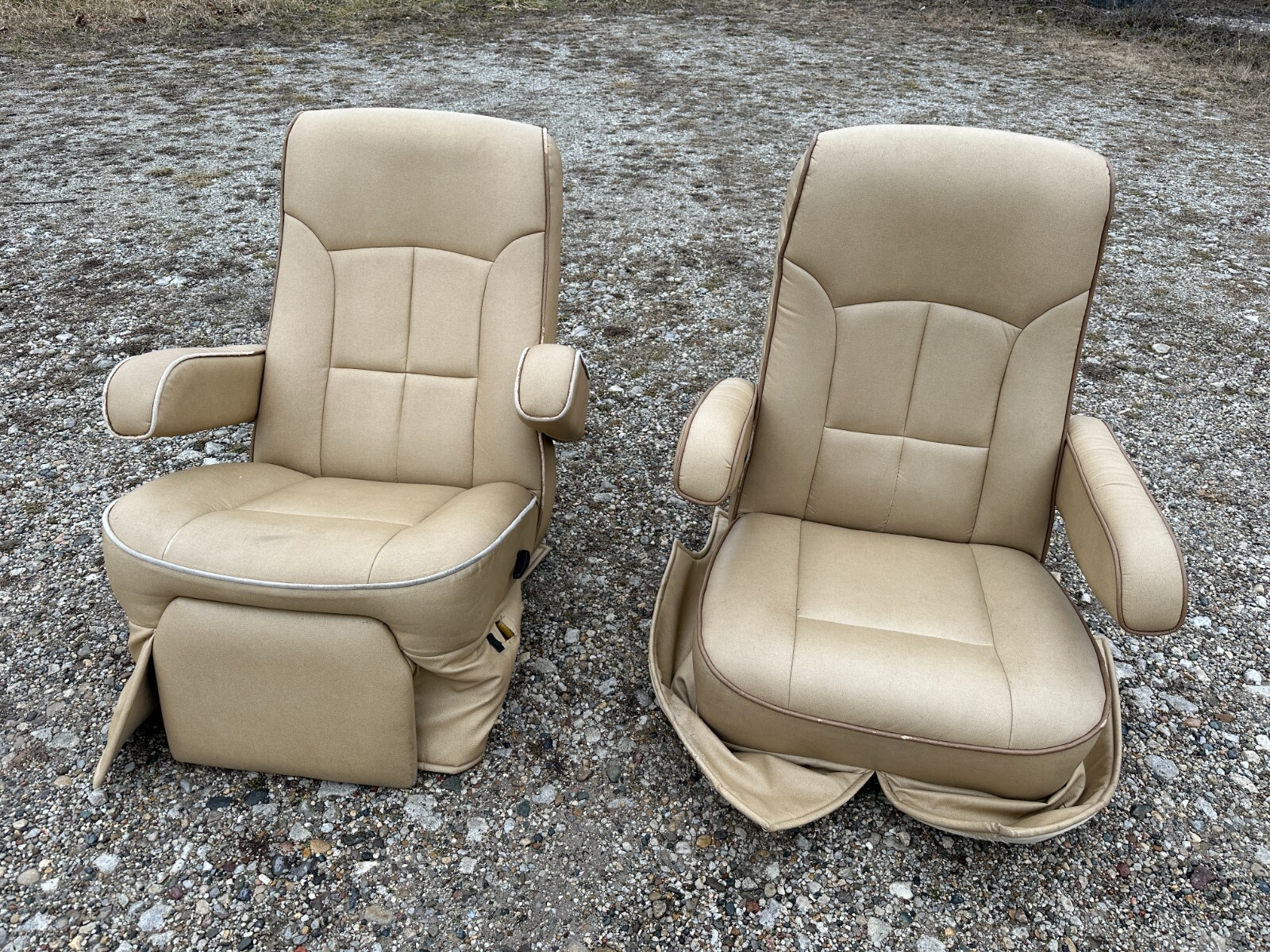 Villa RV Captain's Chairs Seats PAIR TAN motorhome coach | eBay
