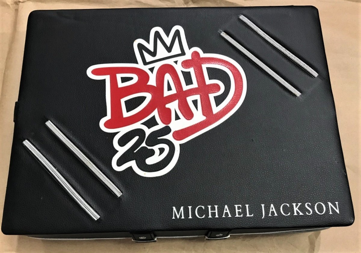 Michael Jackson Bad 25 Deluxe Collectors Edition