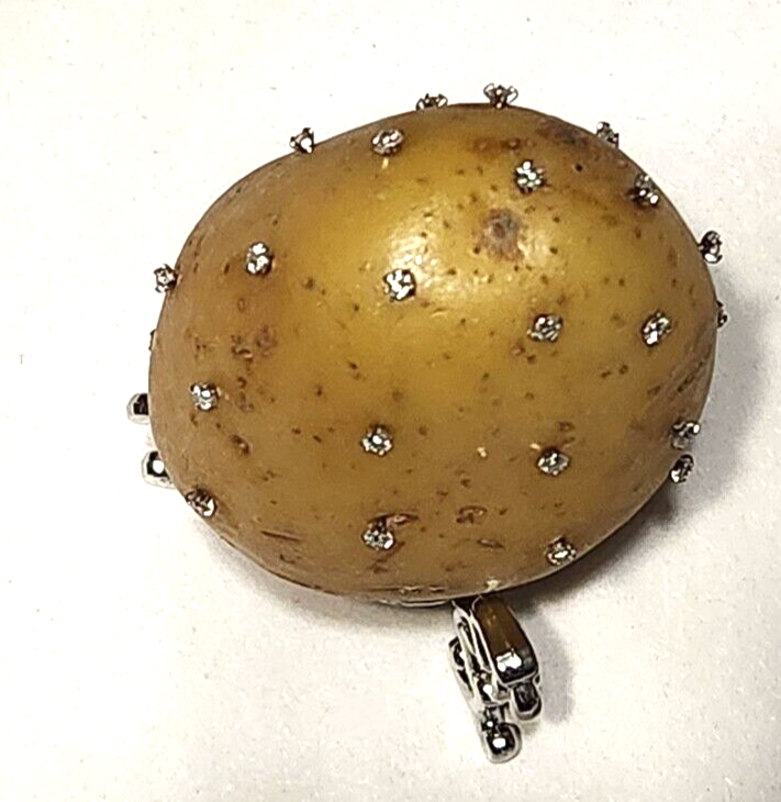 Diamond Potato by Cards Against Humanity CAH Stud Earrings Stand Box ...