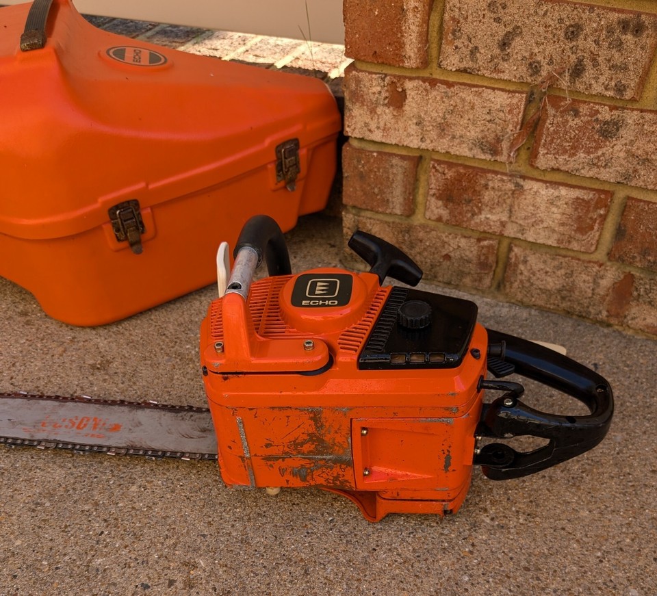 Echo Kioritz CS- 351vl Chainsaw w/ Case Runs & Cuts Great See Video ...