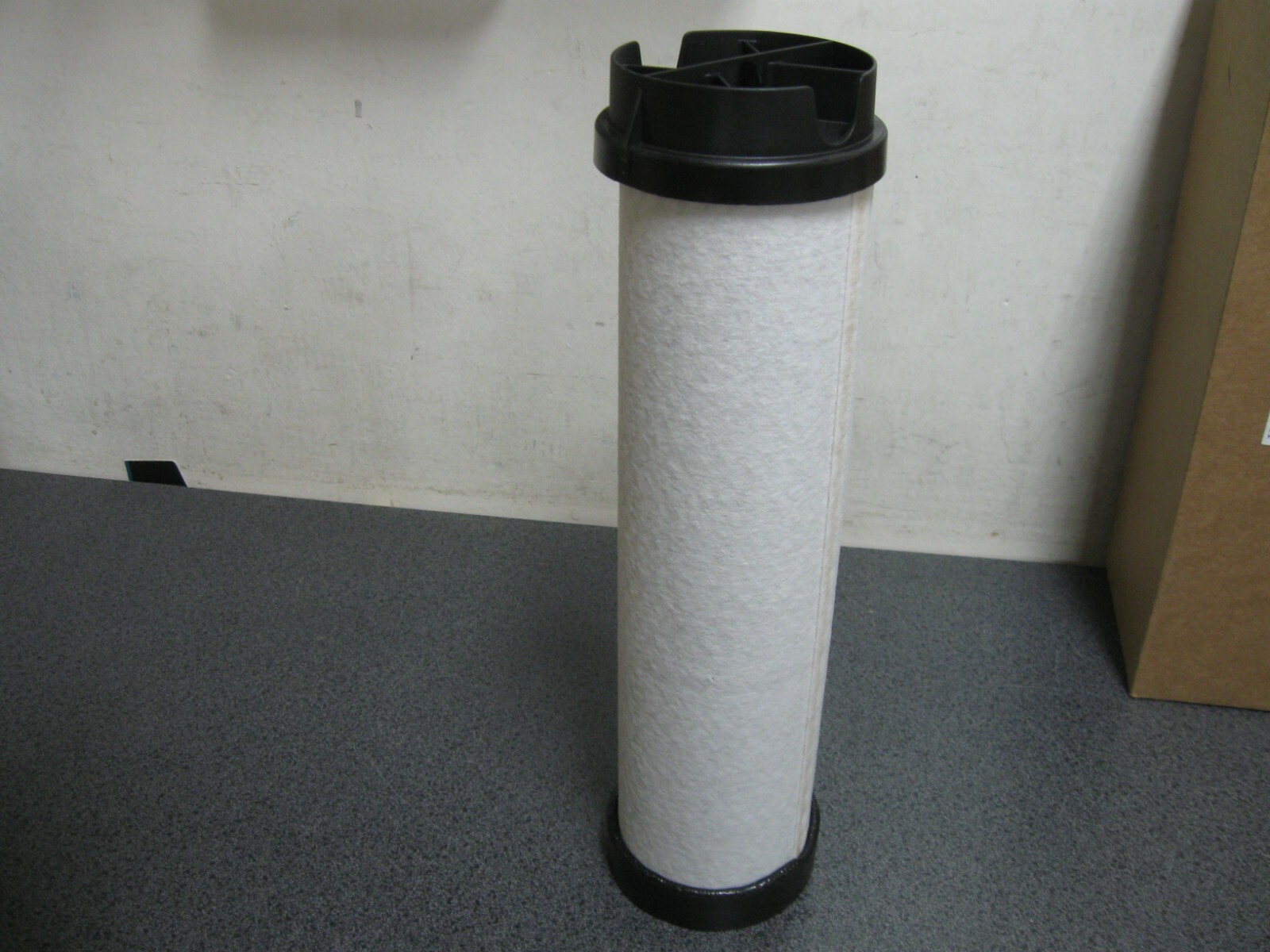 BOMAG 05821148 - Air filter cross reference