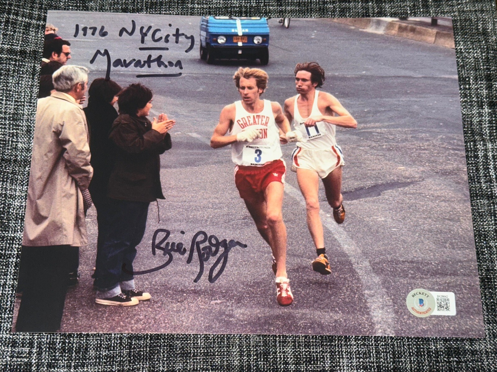 BILL RODGERS SIGNED AUTOGRAPH 8X10 PHOTO BOSTON MARATHON RUNNER BECKETT ...