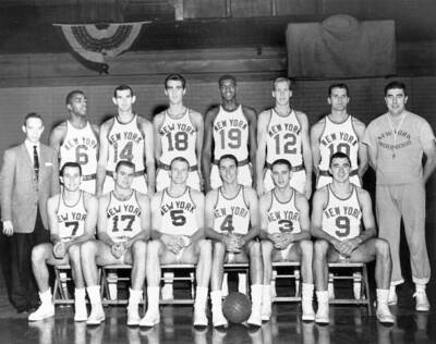 The New York Knicks Knickerbockers Team Portrait 1957 Old Basketball ...