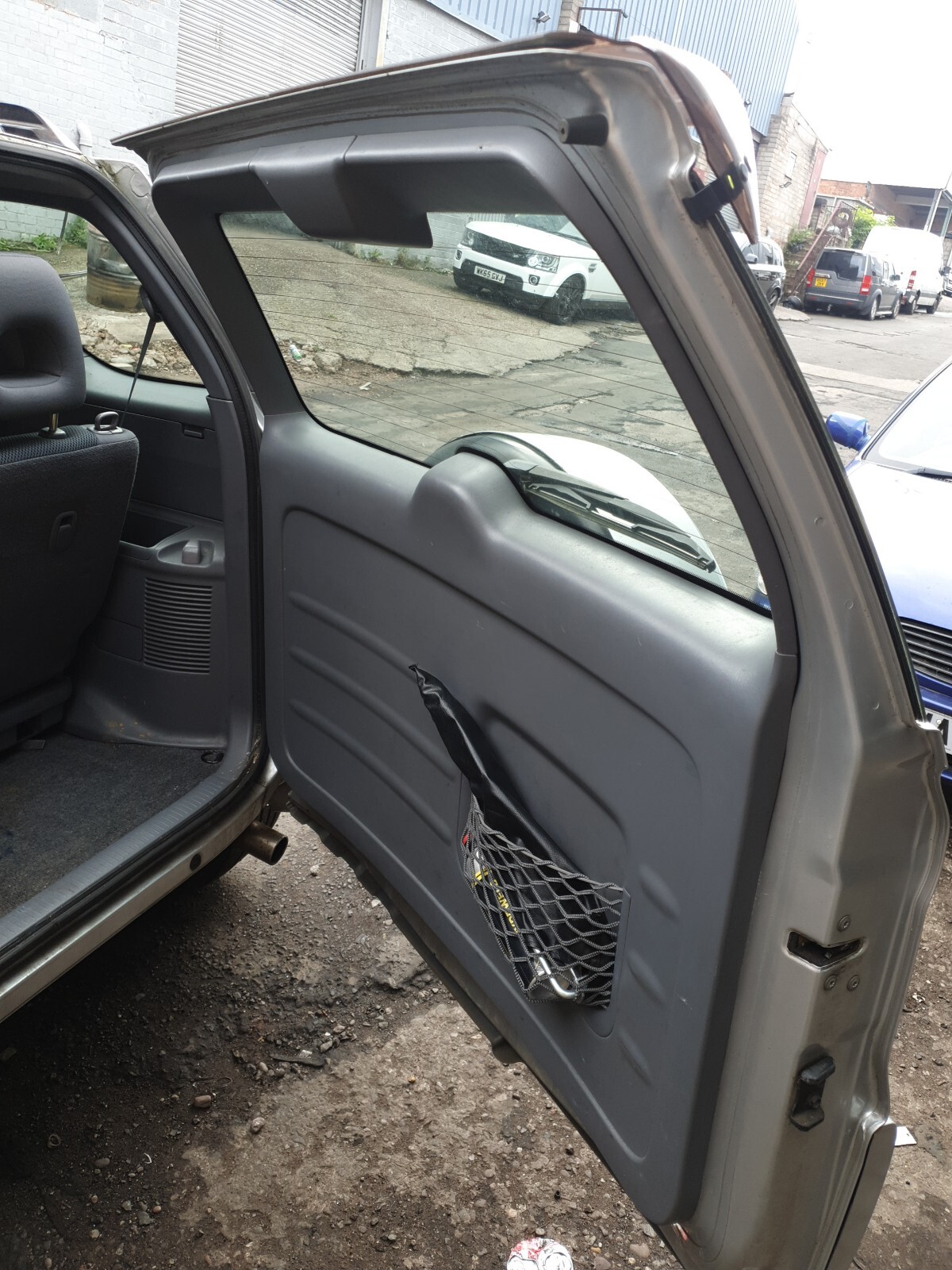 TOYOTA RAV4 MK2 3DR COUPE SILVER PETROL BREAKING SILVER | eBay UK