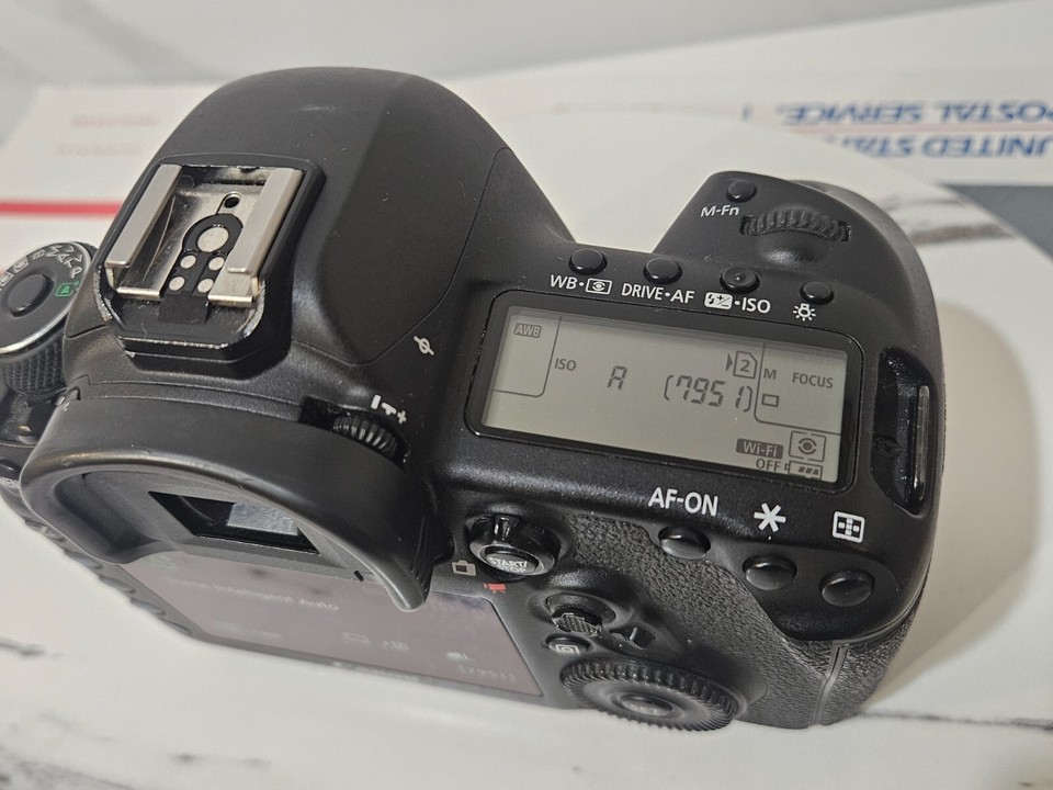 Canon EOS 5D Mark IV 30.4 MP Digital Body Only 82K CLICKS | eBay