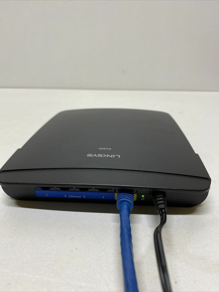 Cisco Linksys E1200 v2 10/100 Wireless Router 4 Port w/ Power & CAR6 ...