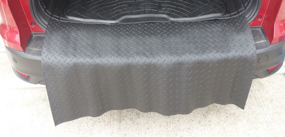 Volvo XC60 Anti Slip Black Rubber Boot Mat Liner Options and Bumper ...