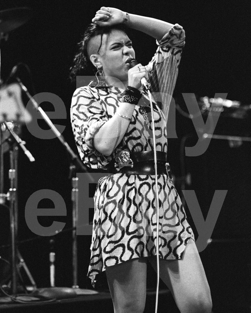 Bow Wow wow (New Wave Punk) Annabella Lwin 10x8 Photo | eBay