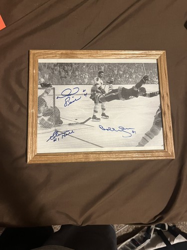 BOBBY ORR THE FLYING GOAL AUTOGRAPHED PHOTO BOSTON BRUINS 1970 Cup ...