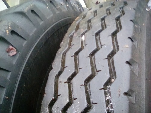 commercial lorry truck tyres 6.50 x r 16 and 8.5 r x 17.5 and 6.50 x 15 ...