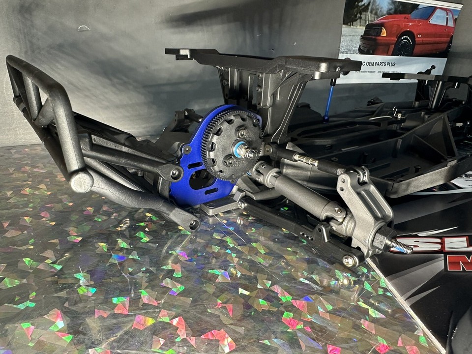 Traxxas Slash Mudboss LCG 272R ROLLER SLIDER 104354-74 MODIFIED | eBay