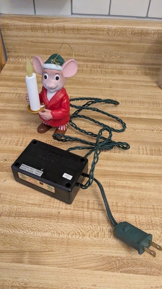 Mr Christmas Goodnight Lights Mouse Blow Out Santa Mouse Candle Turn On ...
