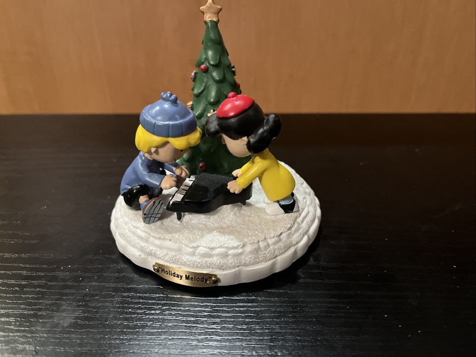 Hawthorne Village Peanuts Very Merry Christmas Figurine "Holiday Melody ...