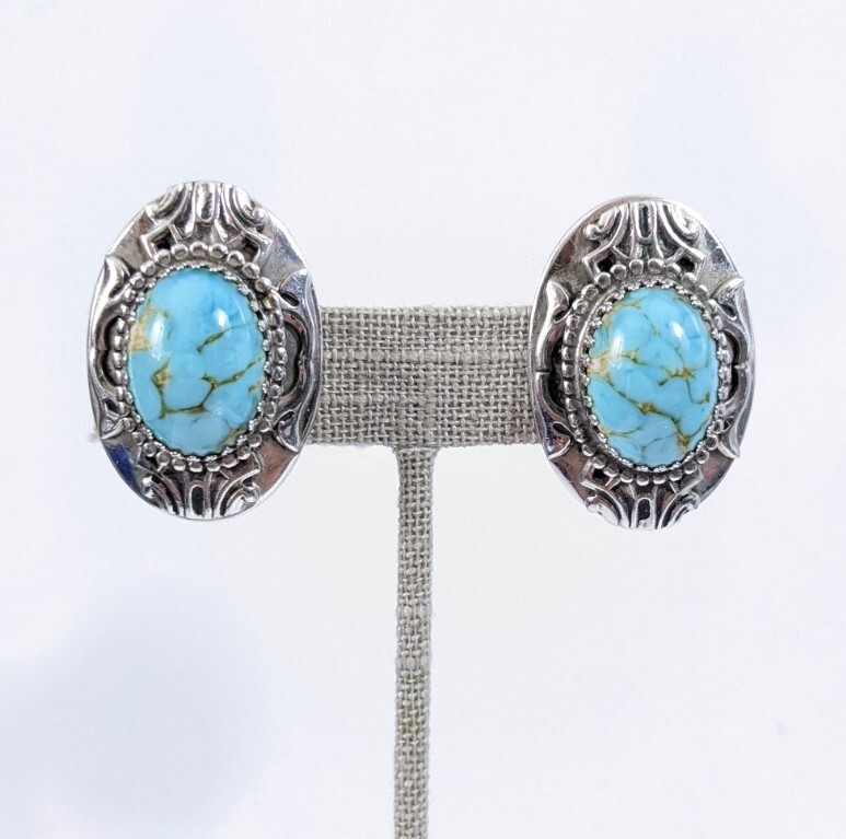 Large Oval Turquoise Art Glass Whiting And Davis Clip… - Gem