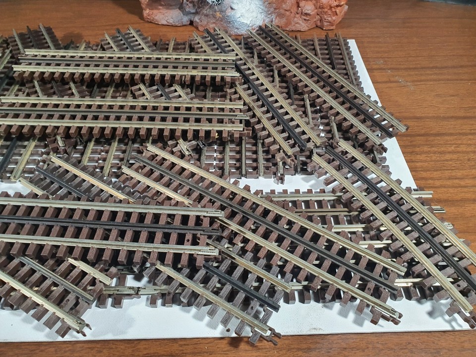 Atlas 3 Rail O scale Nickel Silver Rigid Track Lot Of 51 Straight Plus ...