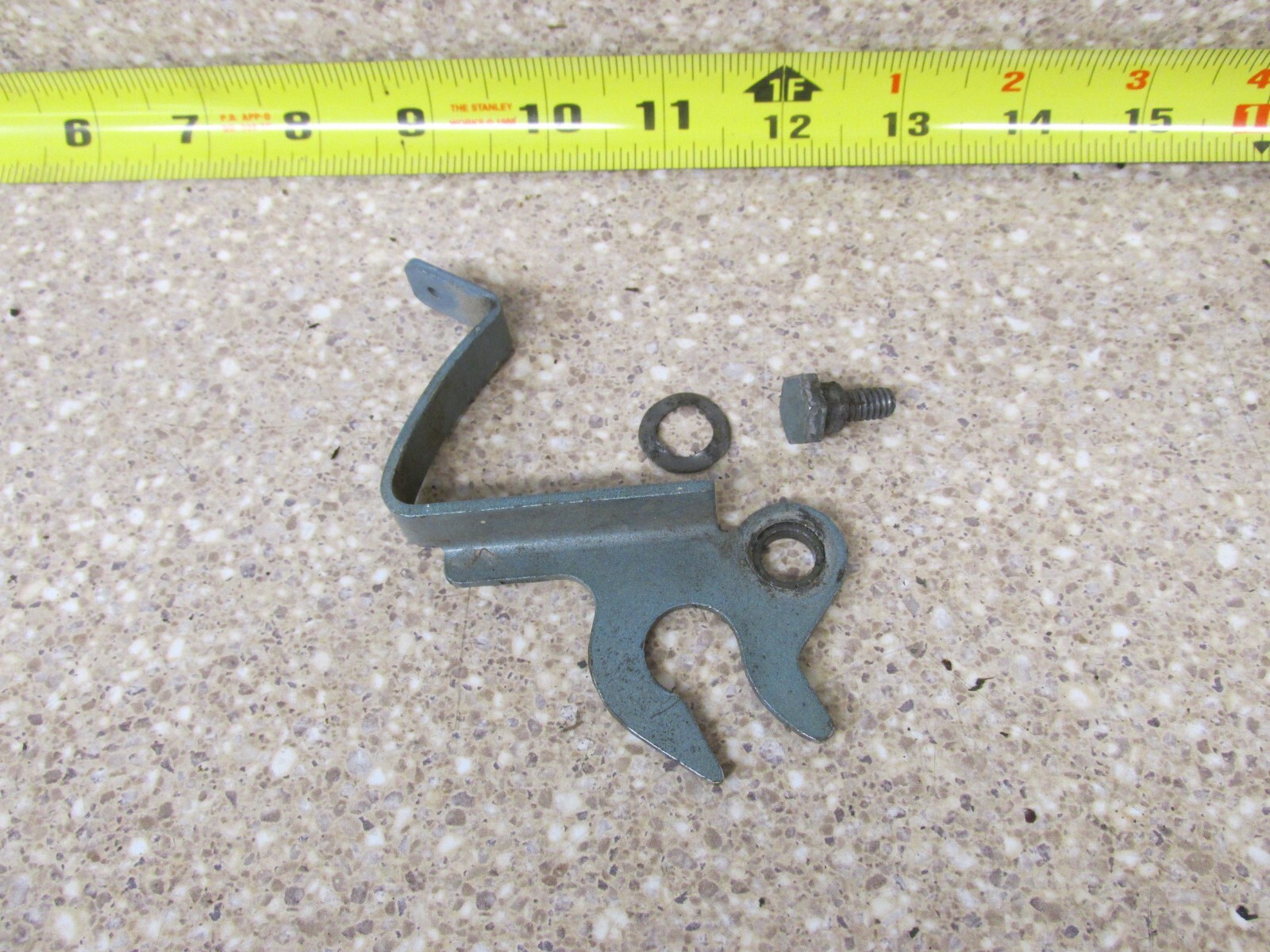 Johnson Evinrude Outboard 10 HP 0204812 - Motor Cover Latch Lever ...