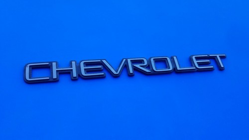 00-06 CHEVROLET SILVERADO SUBURBAN TAHOE EXPRESS ASTRO REAR LID EMBLEM ...