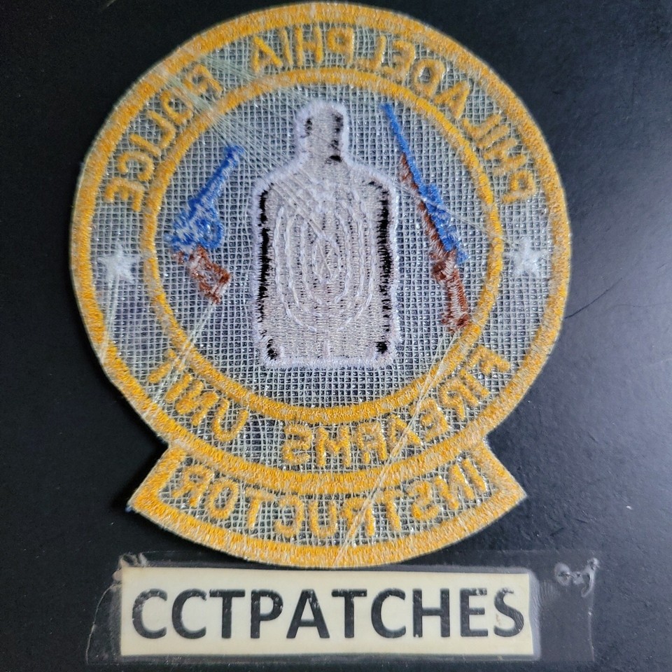 PHILADELPHIA, PENNSYLVANIA POLICE FIREARMS UNIT INSTRUCTOR SHOULDER ...