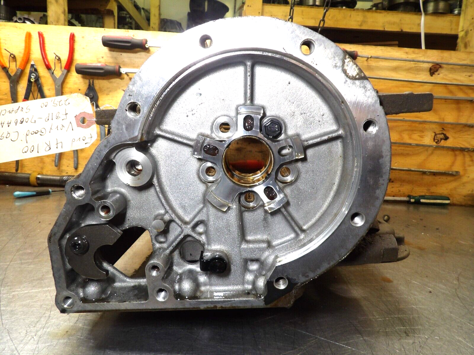 Ford 4R100 Automatic Transmission 351W Small Block " Case " Very Good ...