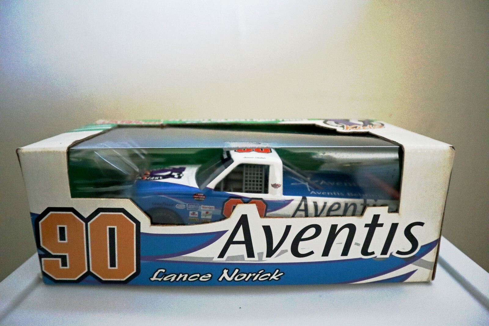 RARE MINT CONDITION Racing Aventis #90 Lance Norick 1:24 Diecast Race ...