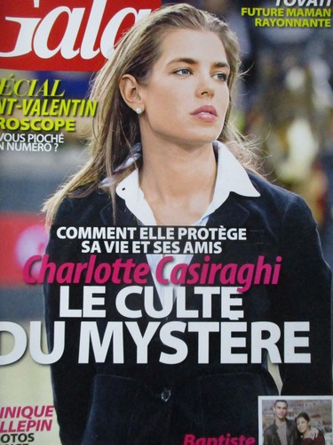 GALA (2012) : Charlotte CASIRAGHI, Elsa TOVATTI, LANA DEL REY, John ...