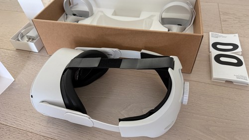 Oculus Meta Quest 2 64GB with upgraded strap and original packaging | eBay