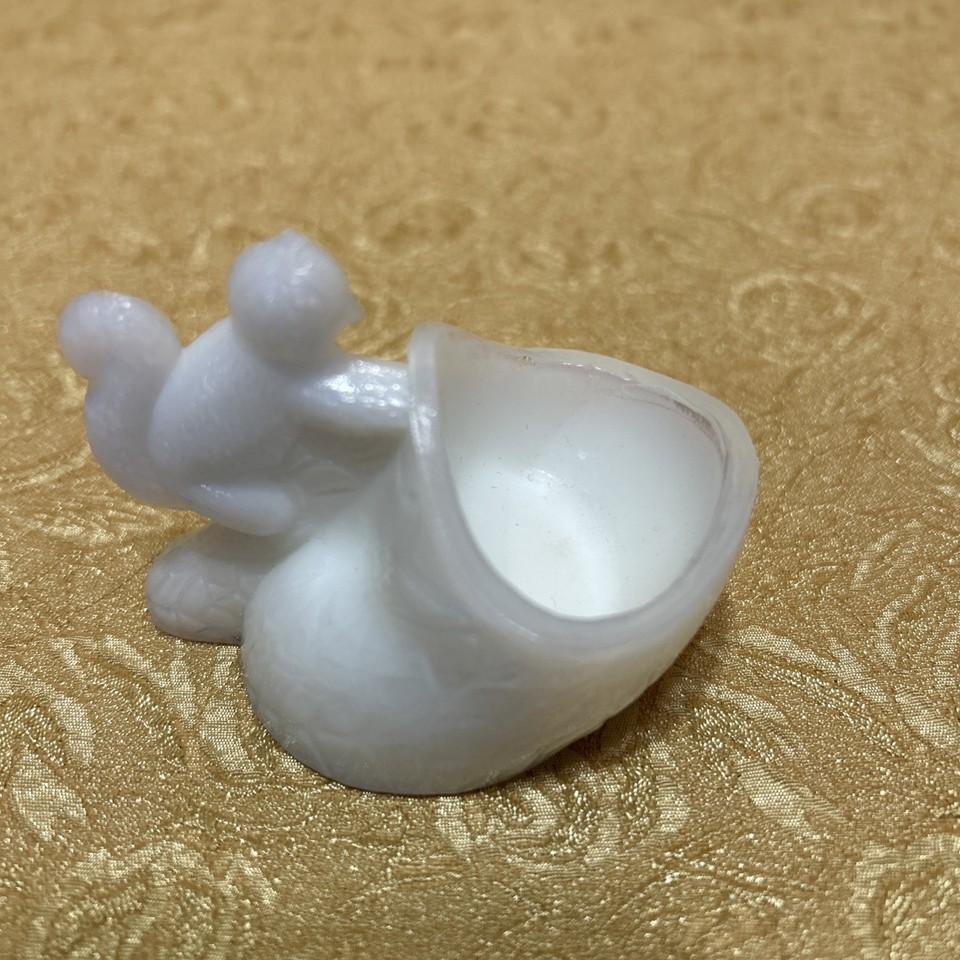White Milk Glass Squirrel-on-Stump Open Salt Dip, Cellar, Dish Hard to ...