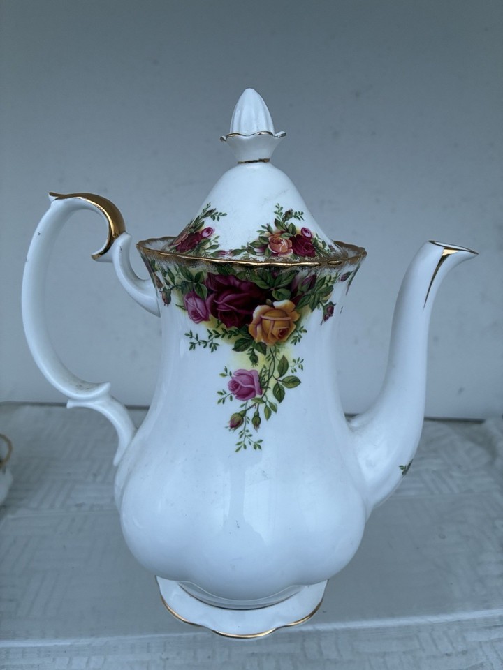 ROYAL ALBERT OLD COUNTRY ROSE Medium Size Coffee Pot | eBay UK